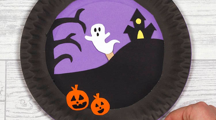 Spooktacular Halloween Craft! | Los Angeles Public Library